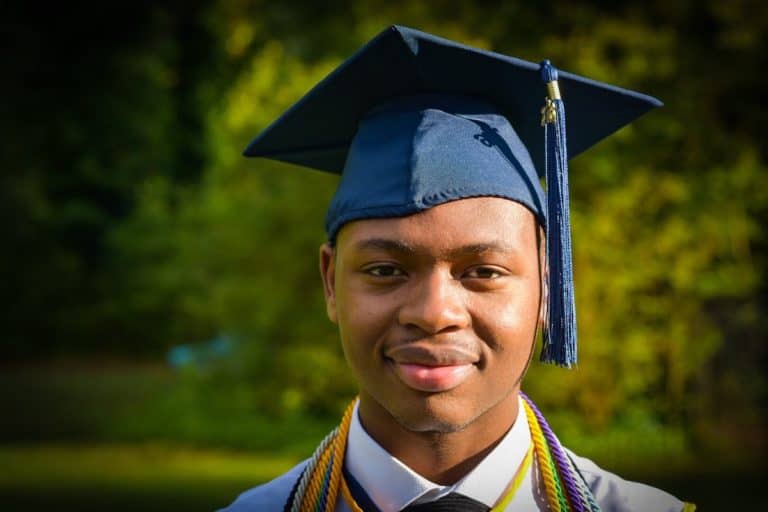 20 Best Graduation Gifts For Your Teen's Friends (2026)