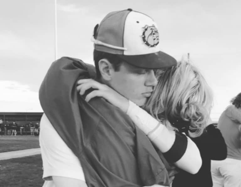 I'd Like to Publicly Apologize to Our Red Robin Hostess