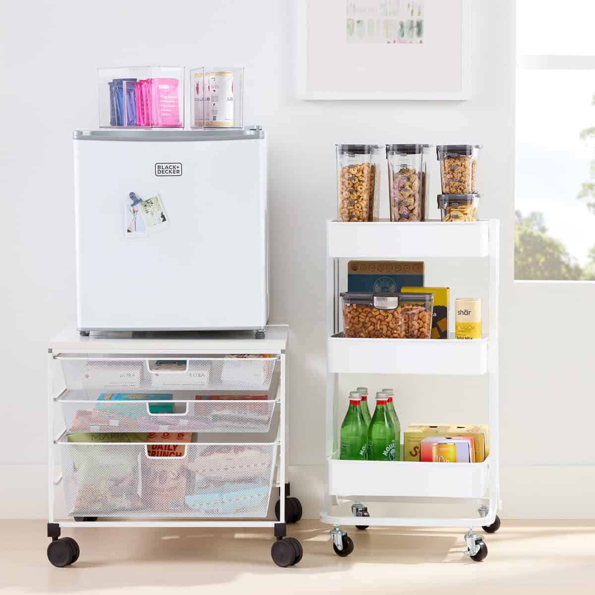 20 Ways to Save Space In a College Dorm or Apartment: The Container ...