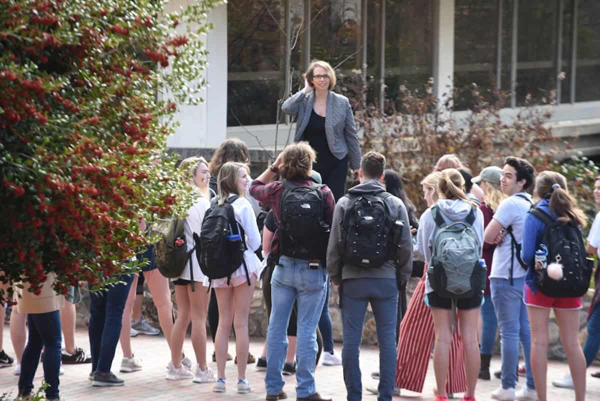 20 Things That Make A College Campus Tour Great