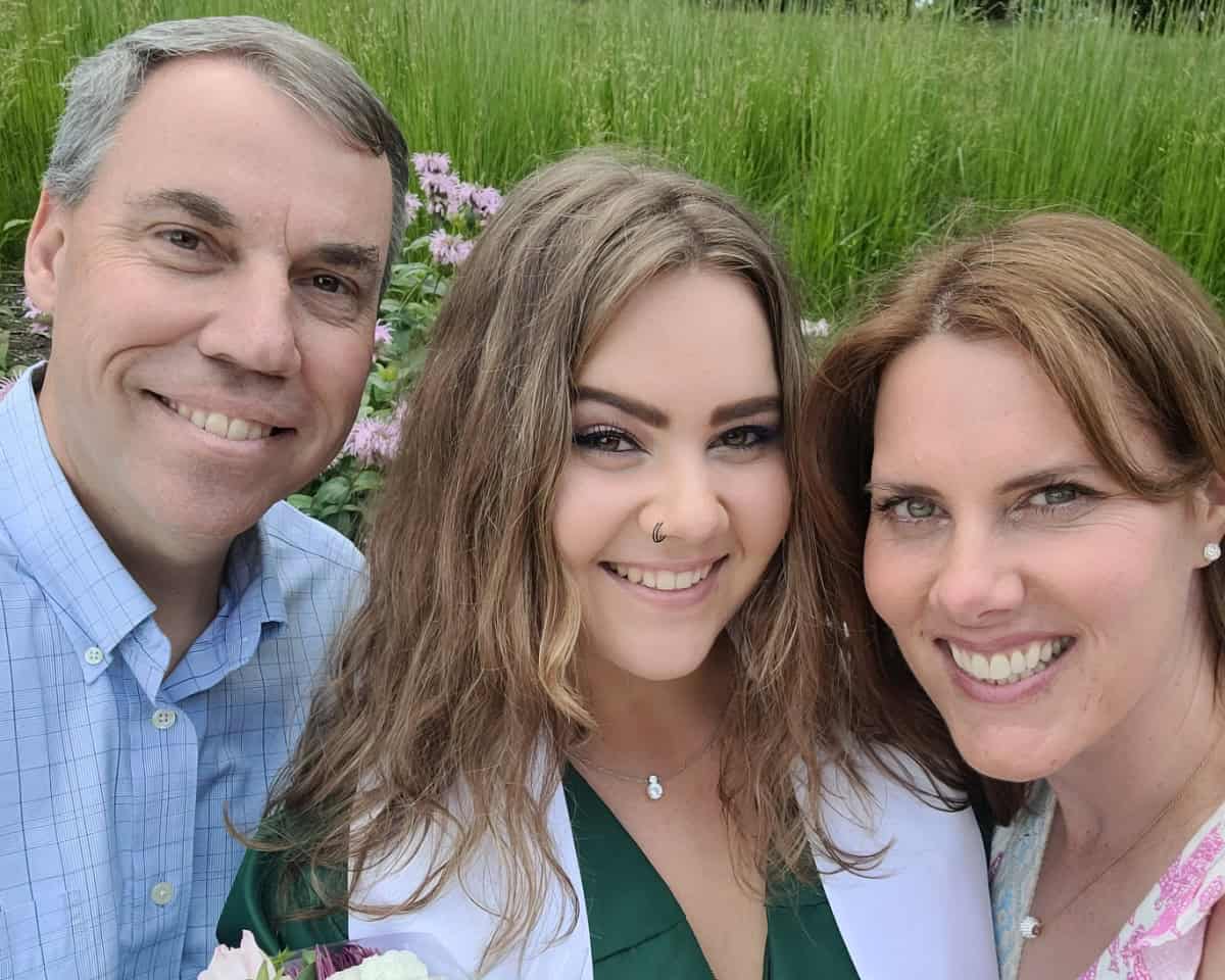 When My Daughter Ignored Me at College Drop-Off: How I Chose to React ...