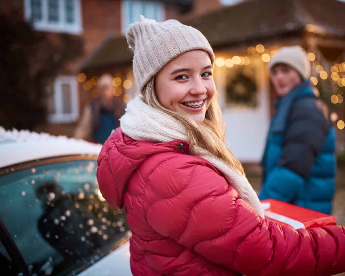 Christmas Gift Guide for Teen Girls: 45 Popular Presents She Will Love ...